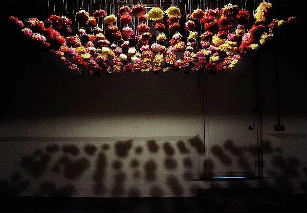 花艺装置艺术家Rebecca Louise Law | 爱马仕的私密晚宴秀翻全场 - 知乎