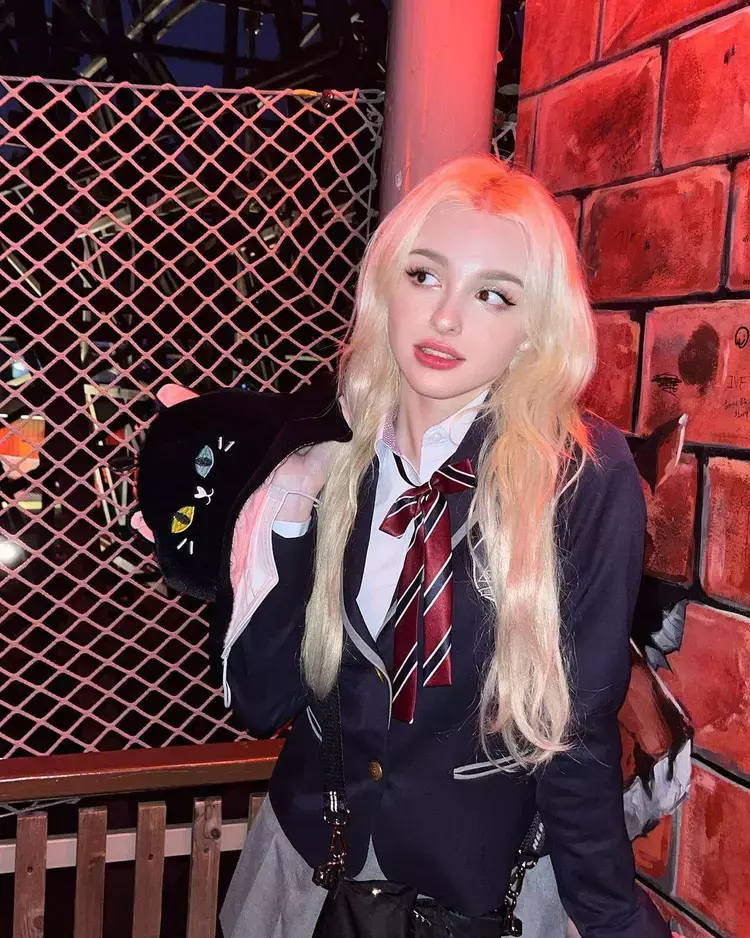 乌兹别克少女模特Elina 异国风范老漂亮了 - 知乎