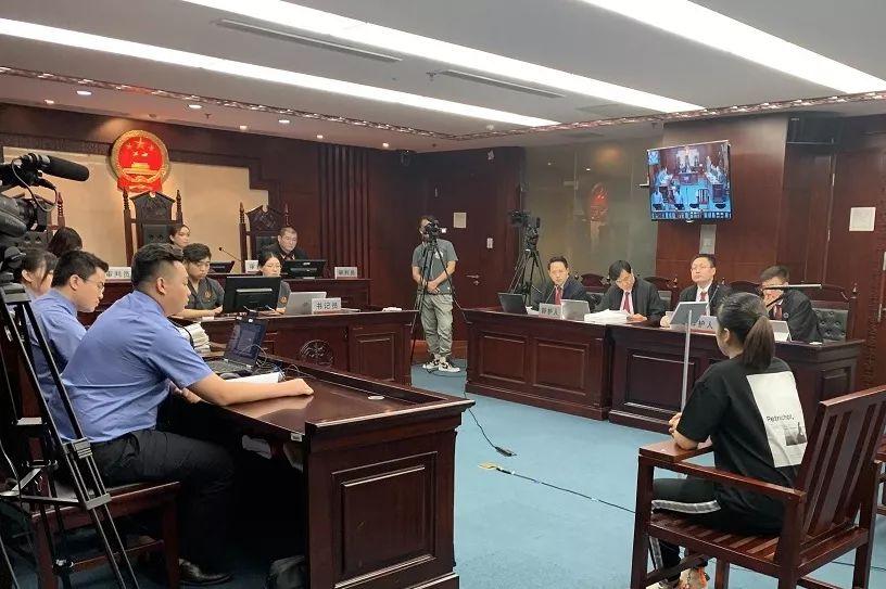 揭秘!2300万网友共同围观的庭审现场 知乎