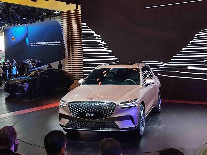 捷尼赛思GV70纯电版上市 售价38.58-43.98万元 - 知乎