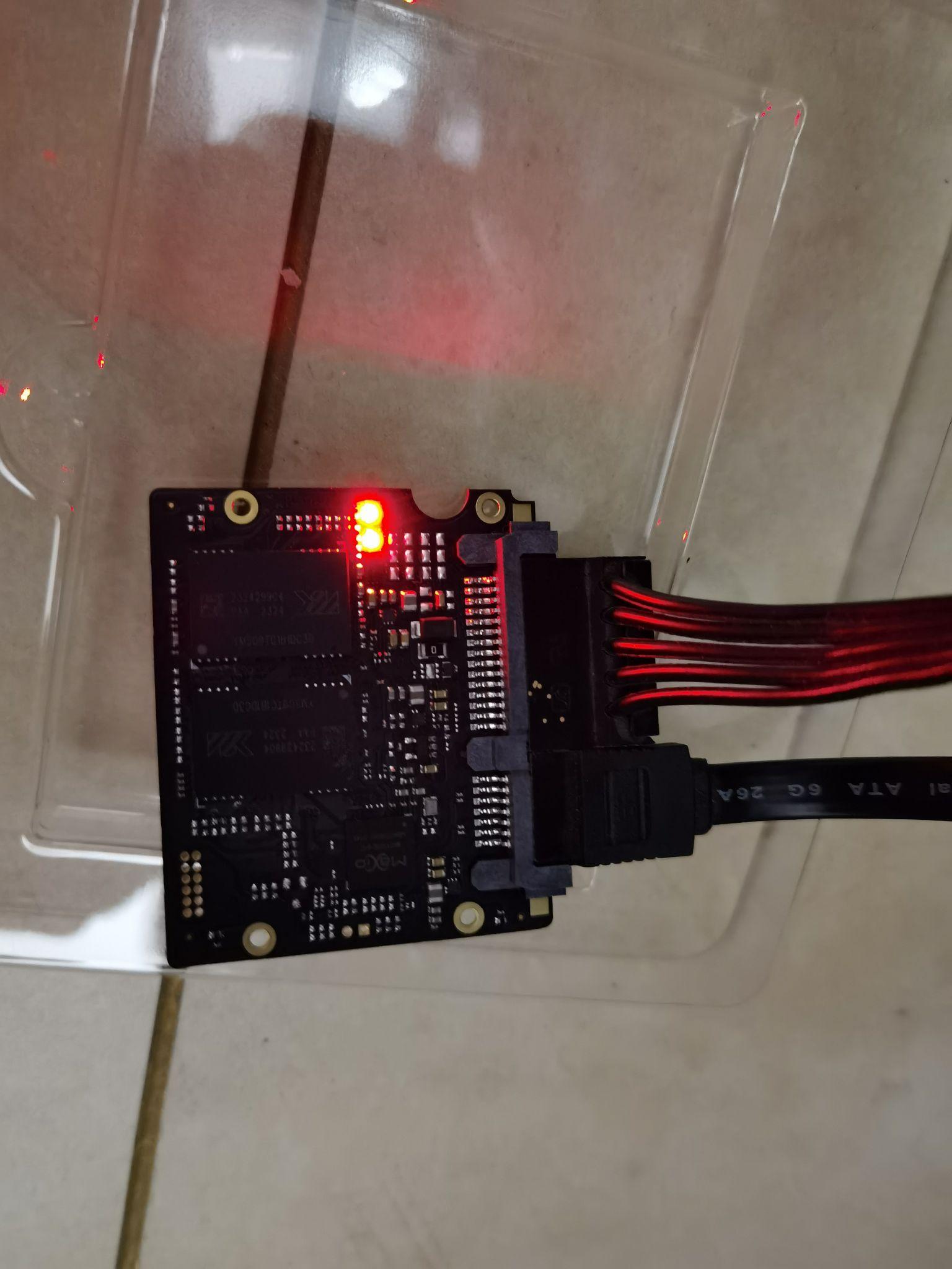 【随心所拆】致态SC001 XT主控亮相 - 知乎