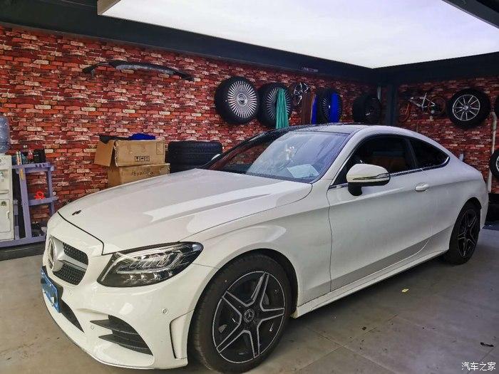 颜值控小姐姐的奔驰C260 Coupe改装分享 - 知乎