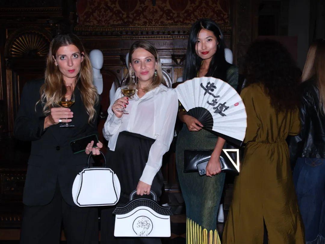 米兰时装周最惊艳的中国包：半坡bampo - 知乎