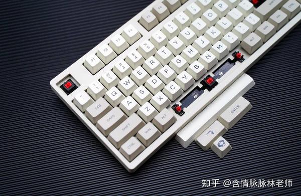 致敬经典，Akko 3018 9009无线双模键盘体验