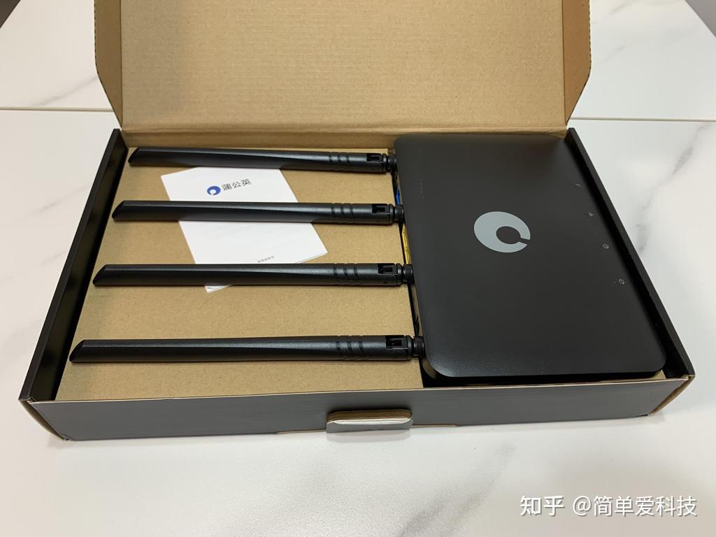 WiFi＋4G完美组合，灵活实用方便，蒲公英4G智能组网路由器X4C