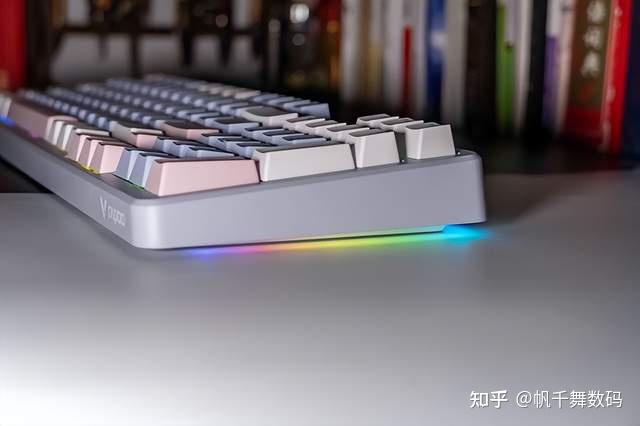集手感和性价比一体的98键的雷柏V700 DIY-98机械键盘测评 - 知乎
