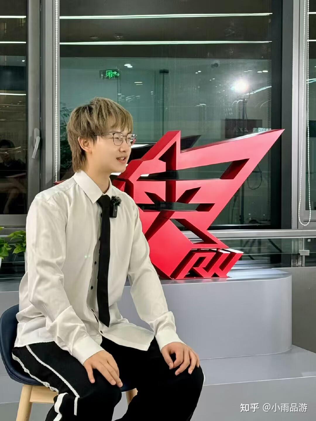 RW侠把KPL最高的山搬回家，Fly正式连接，狼队官宣LoveCD执教 - 知乎