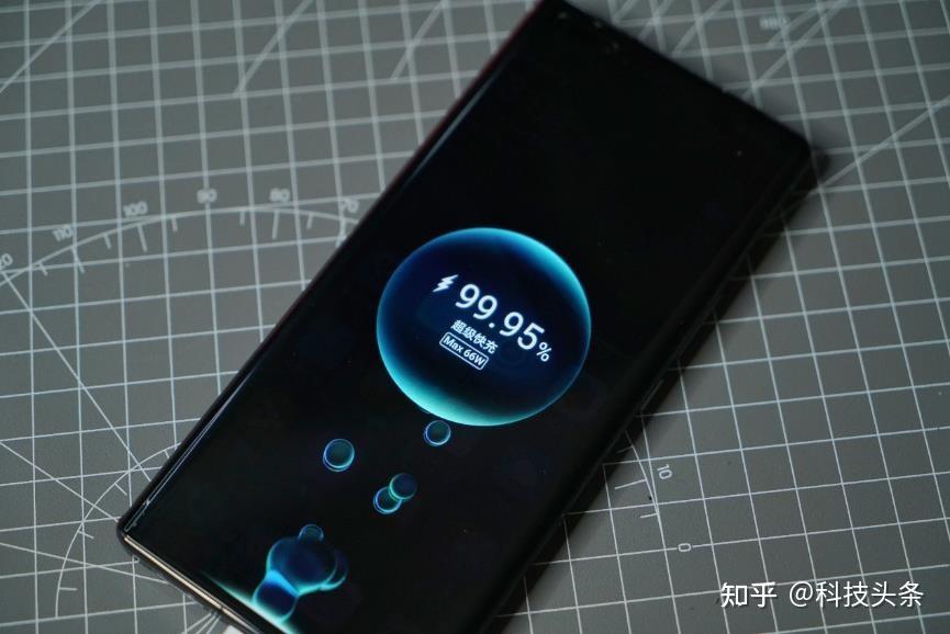 荣耀Magic3 Pro与iPhone13 Pro真香对决：谁的影像力更强？ - 知乎