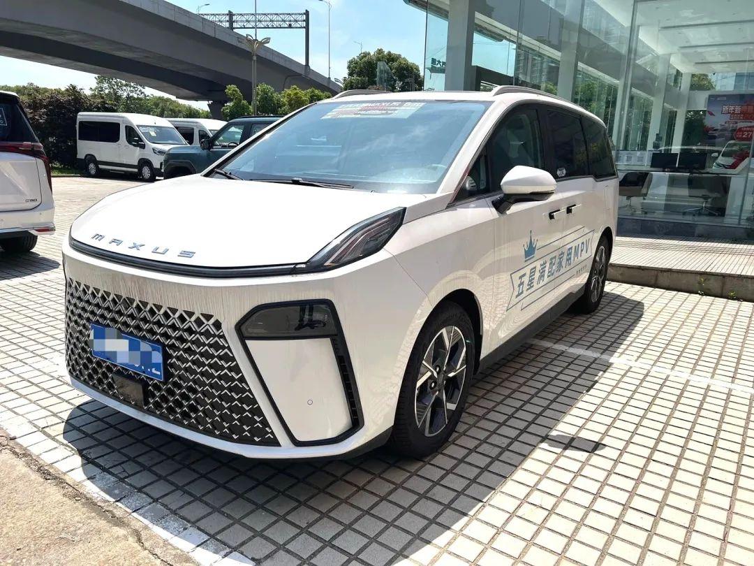 展车：大通G70 MPV指导价19.98万，现在14.78万 - 知乎