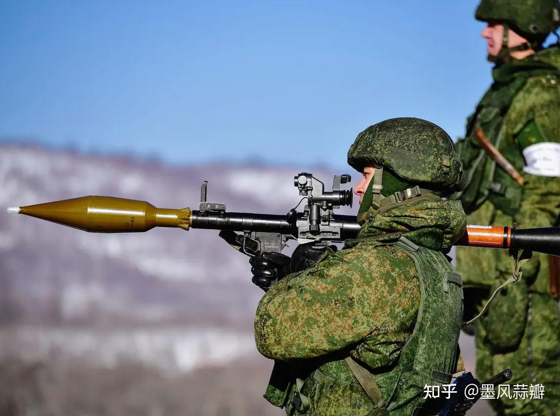RPG-30火箭筒，RPG-7的经典延续！多了一根棍子，战力更上一层楼，挑战西方坦克问题不大 - 知乎