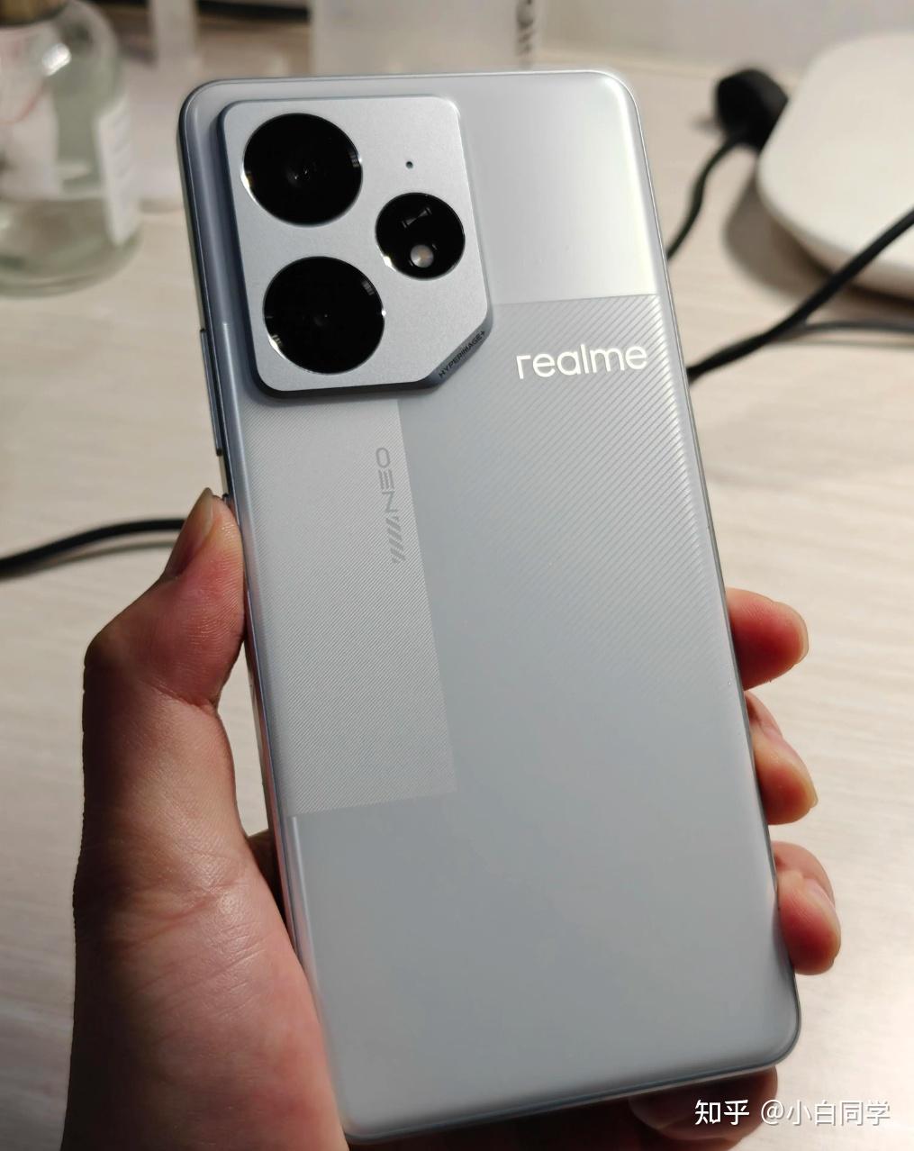 真我neo7和真我gt6各方面哪个更好分别相差多少？哪个更值得买？ - 知乎