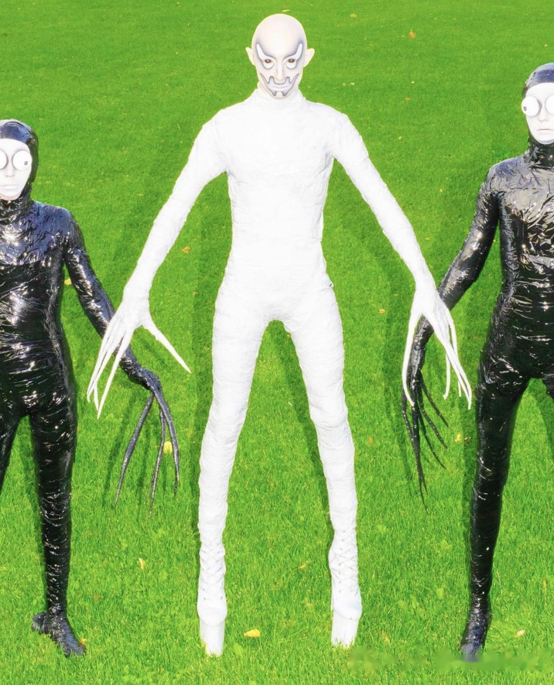 俄罗斯艺术家Gena Marvin，以伤痛创作挑衅性梦魇般的作品。 - 知乎