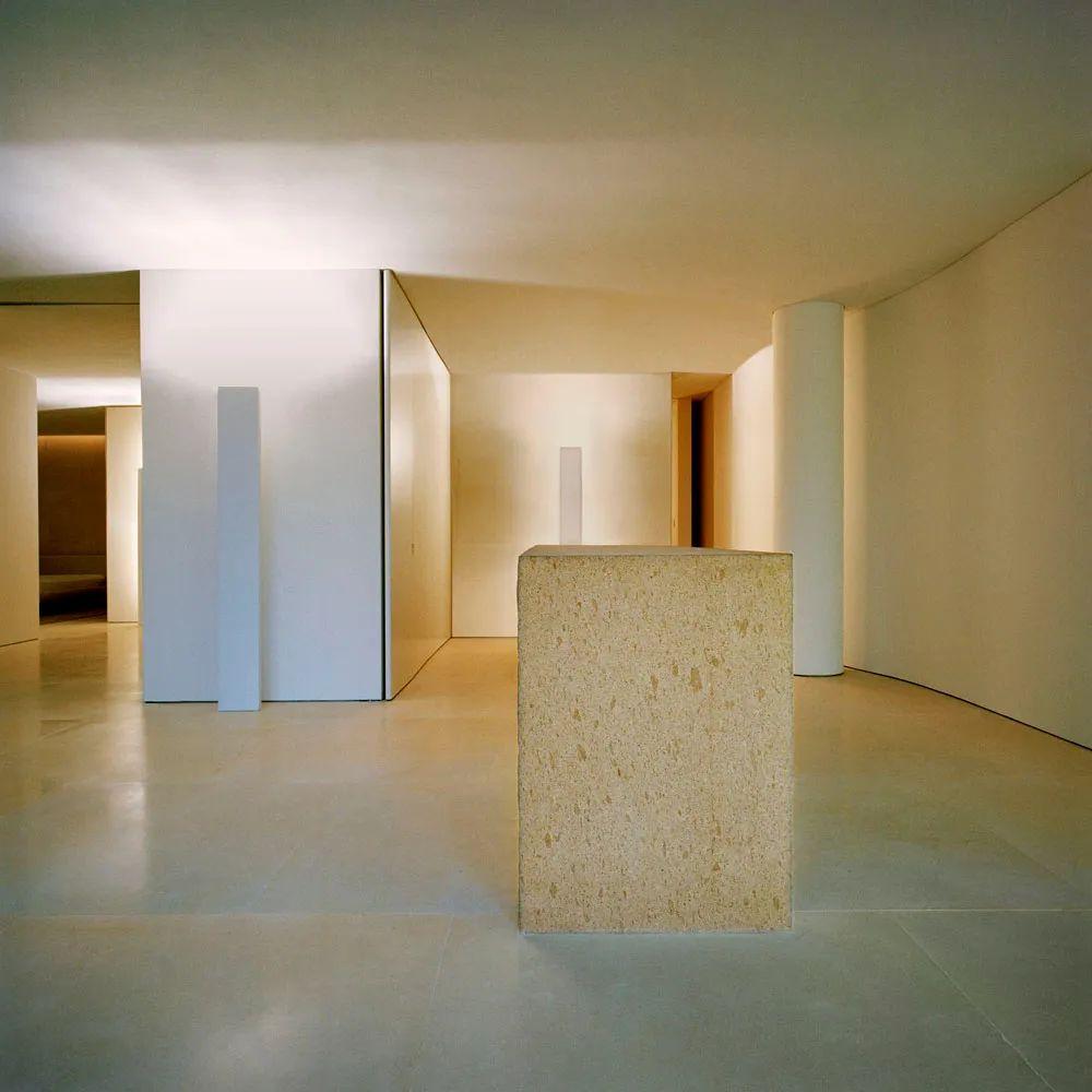 Claudio Silvestrin丨世界极简主义建筑设计之父 - 知乎