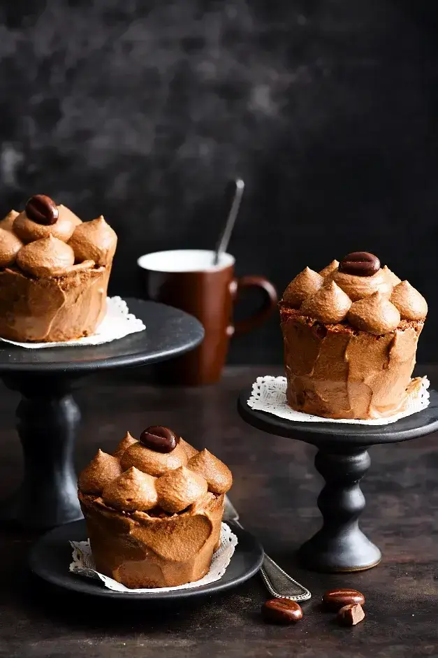 Pantone 2025年度代表色正式发布，色彩新纪元来袭 - 知乎