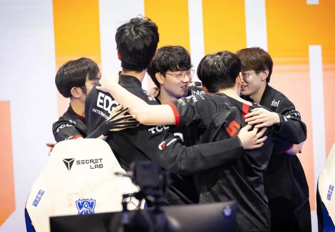 赢了！！EDG勇夺2021英雄联盟全球总决赛冠军！不破不立，骑士凯旋，YYDS！ - 知乎