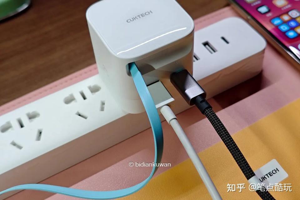 自带伸缩线，不按套路出牌！酷态科CP6电能充67W 2C1A实测 - 知乎