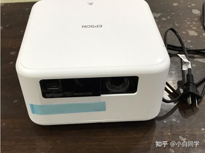 爱普生EF-15W（爱普生ef15w投影仪）怎么样？体验一月优缺点评测