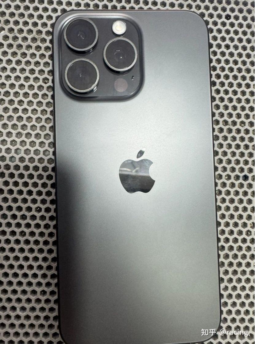 网友6000多买iPhone15Pro Max，称降价后性价比无敌！ - 知乎