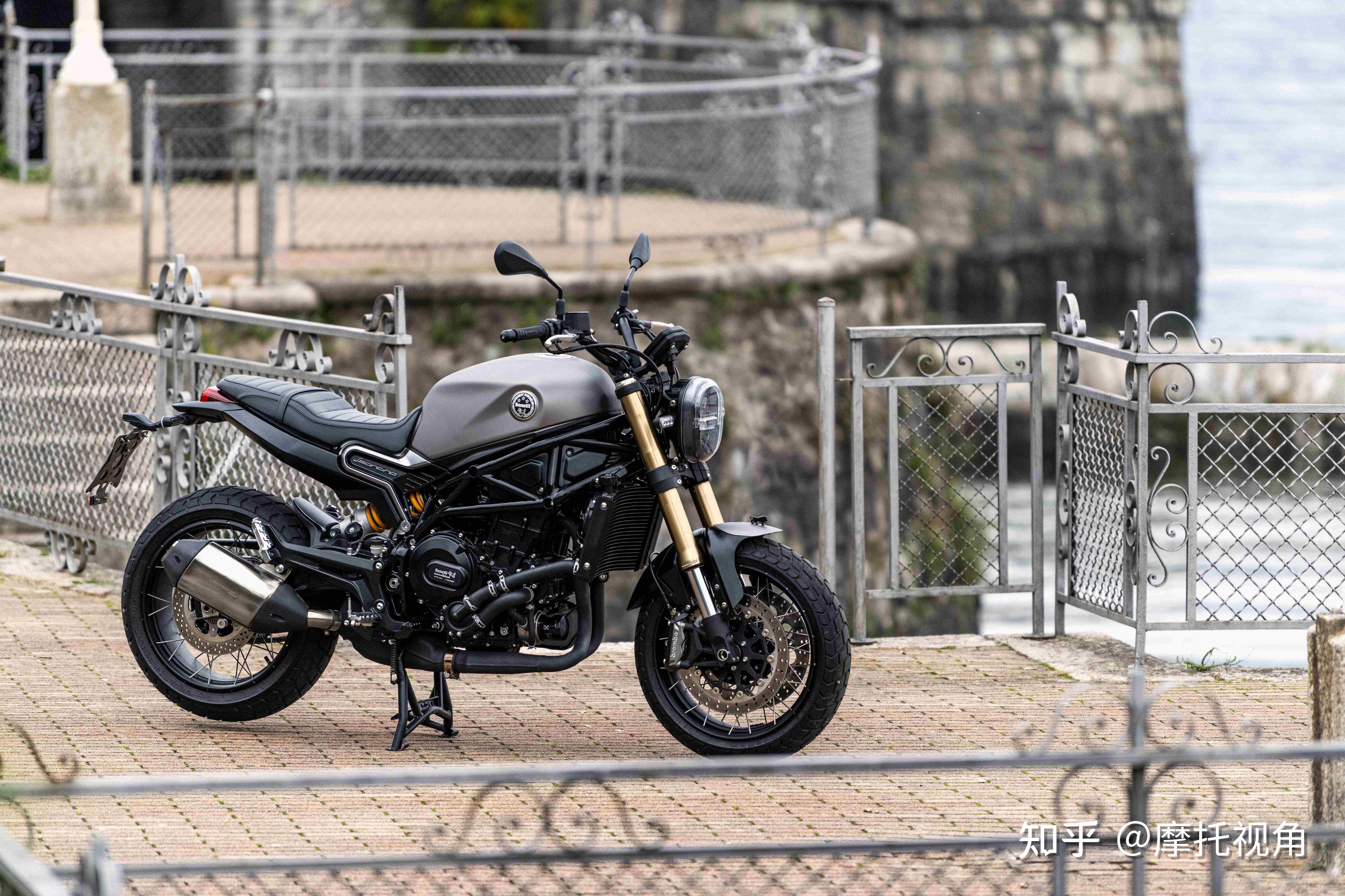 96.5匹马力，极速210km/h，曾经5万多的复古车如今不到2万元 - 知乎