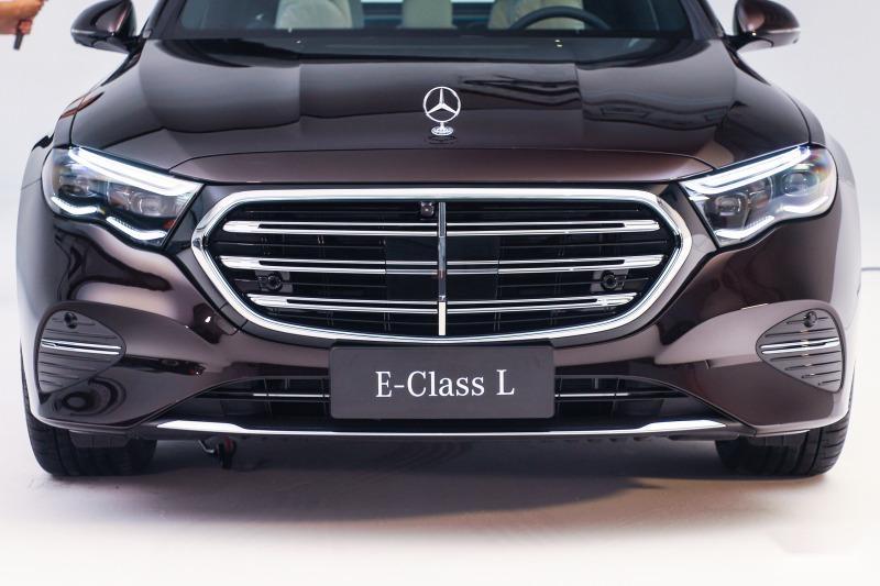 后排体验拉满 静态体验全新一代奔驰E300L - 知乎