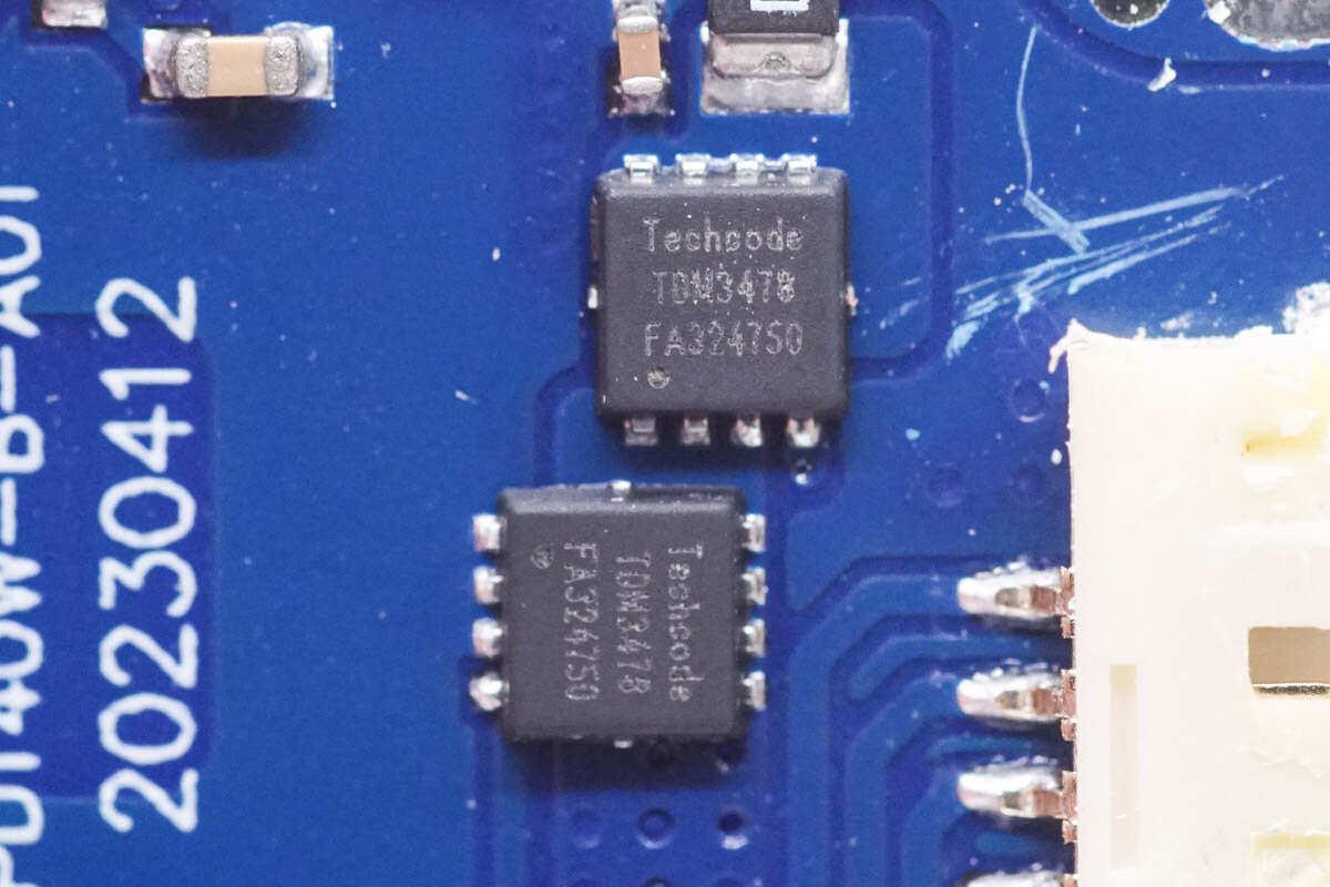 拆解报告：UGREEN绿联25000mAh 145W快充移动电源PB205 - 知乎