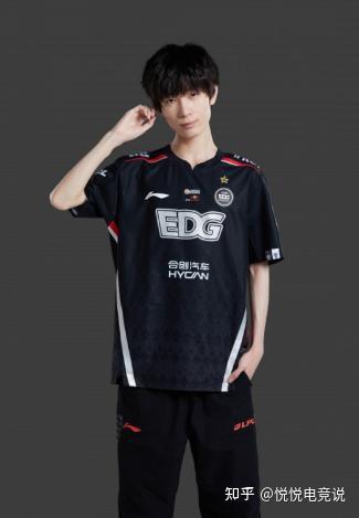 前LPL最强AD的厚望！UZI忠告EDG-AD：3年不谈恋爱，保你年入千万 - 知乎