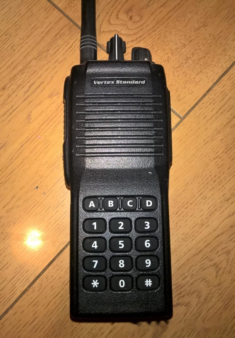 厉害了！这个国内业余“无限垫”爱好者，买了超过50部各种品牌型号手台，快来开开眼！ - 知乎