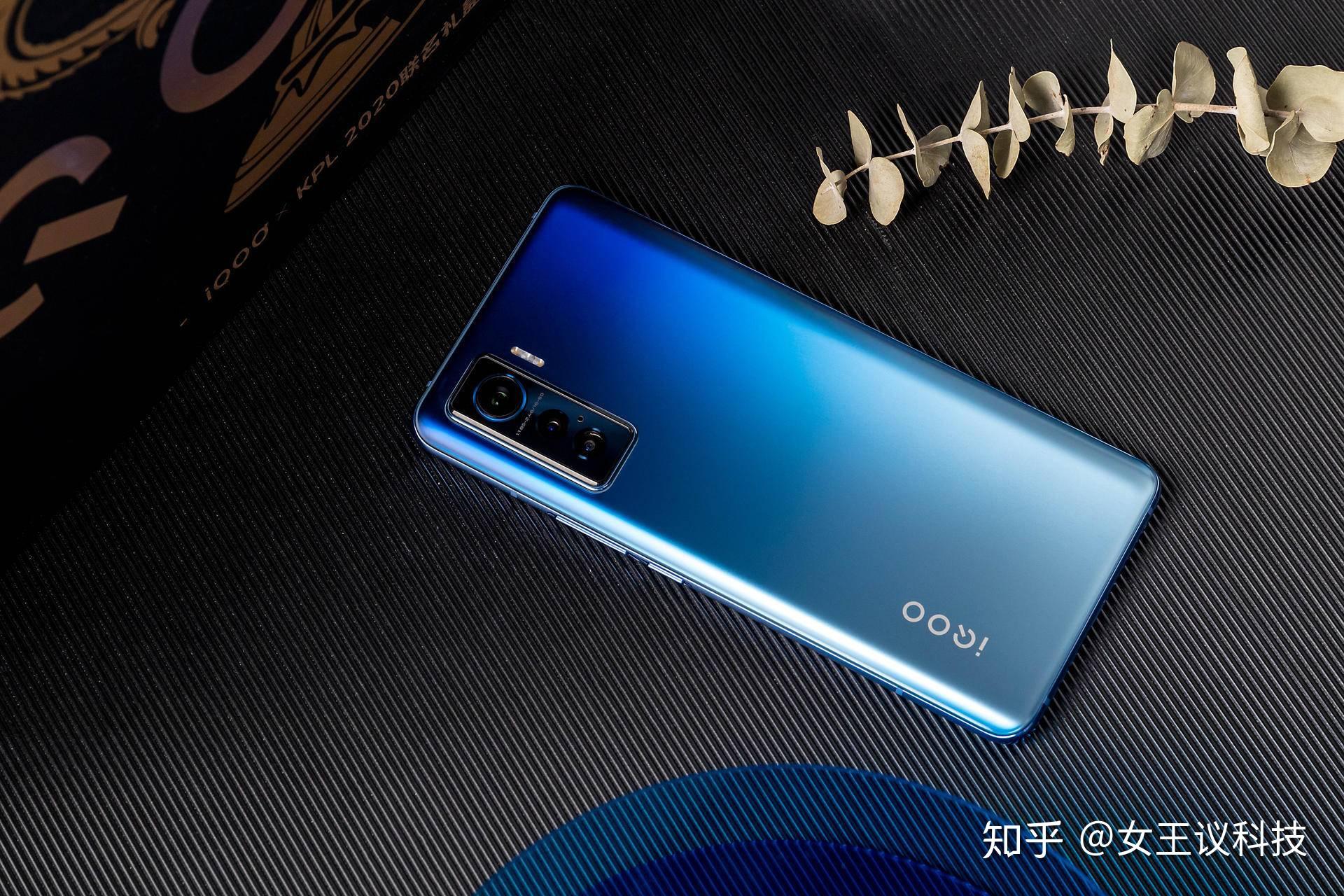 电竞选手也在使用这手机，iQOO 5 KPL联名礼盒诚意十足 - 知乎