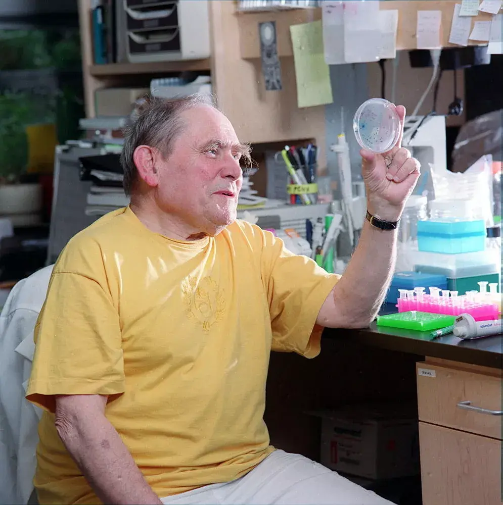 致敬Sydney Brenner （1927-2019）——但开风气亦为师 - 知乎