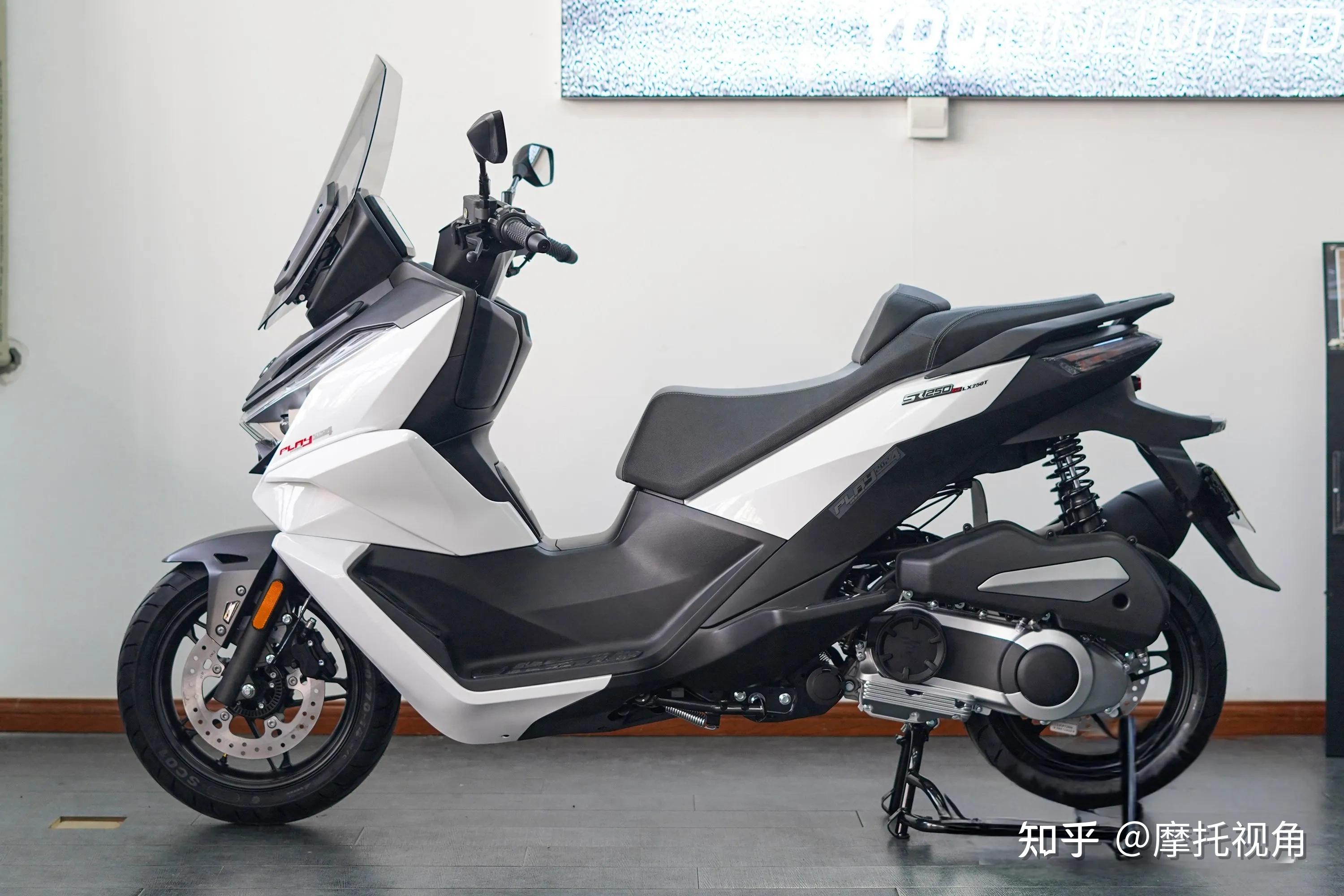 无极SR250GT Pro版发布，售价18888元，配置升级全面对标RT2智享版 - 知乎