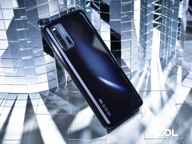 iQOO 3充电极限挑战：55W超快闪充打破电量焦虑 - 知乎