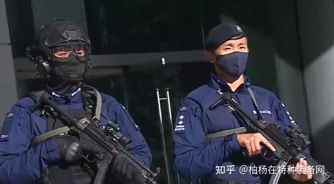 香港特警换新装“七一”亮相执勤，EARMOR 耳机成RRT标准装备 - 知乎