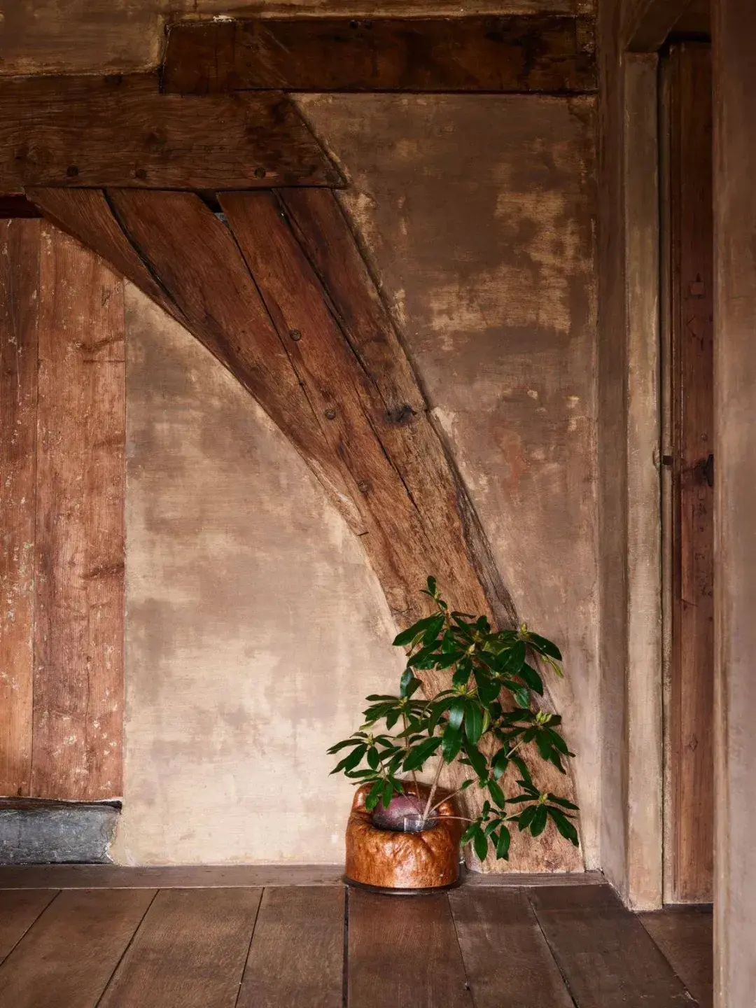 Axel Vervoordt的侘寂美学 II 用凯曼KEIM的明星设计师与他的家 - 知乎