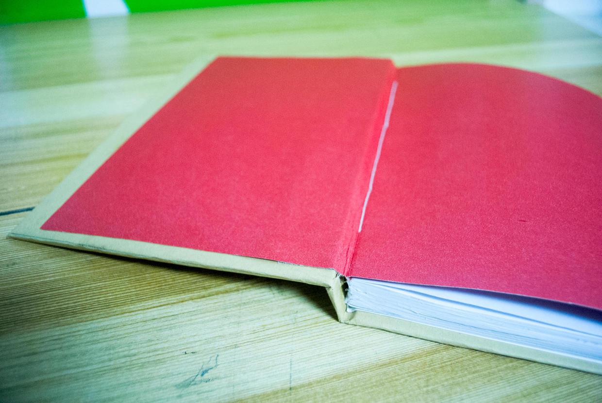 如何装订一本精装书 - 知乎