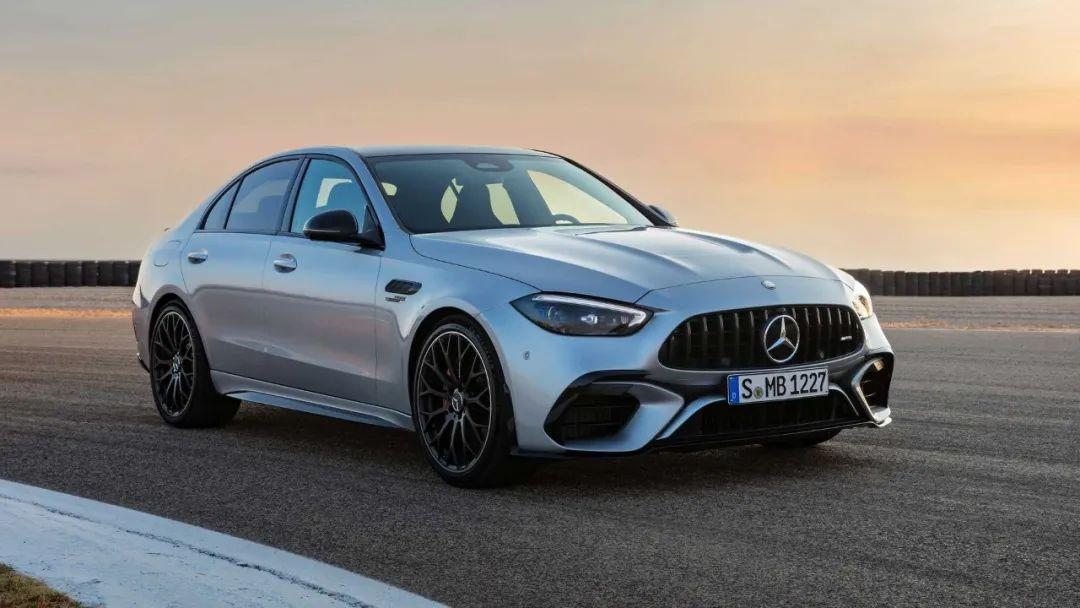 F1科技加持，没有了大V8的全新一代AMG C63是强？是弱？ - 知乎