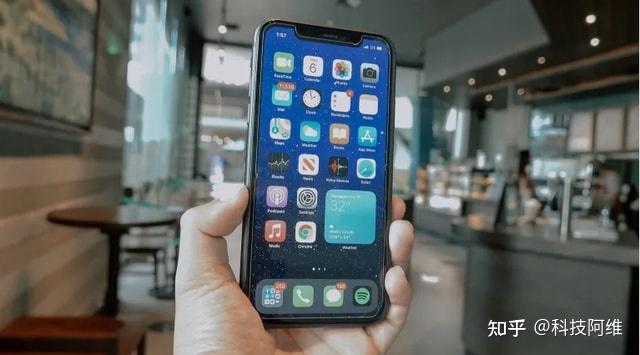 从5999元跌至3999元，128GB+苹果A13，经典iPhone开始加速退场 - 知乎