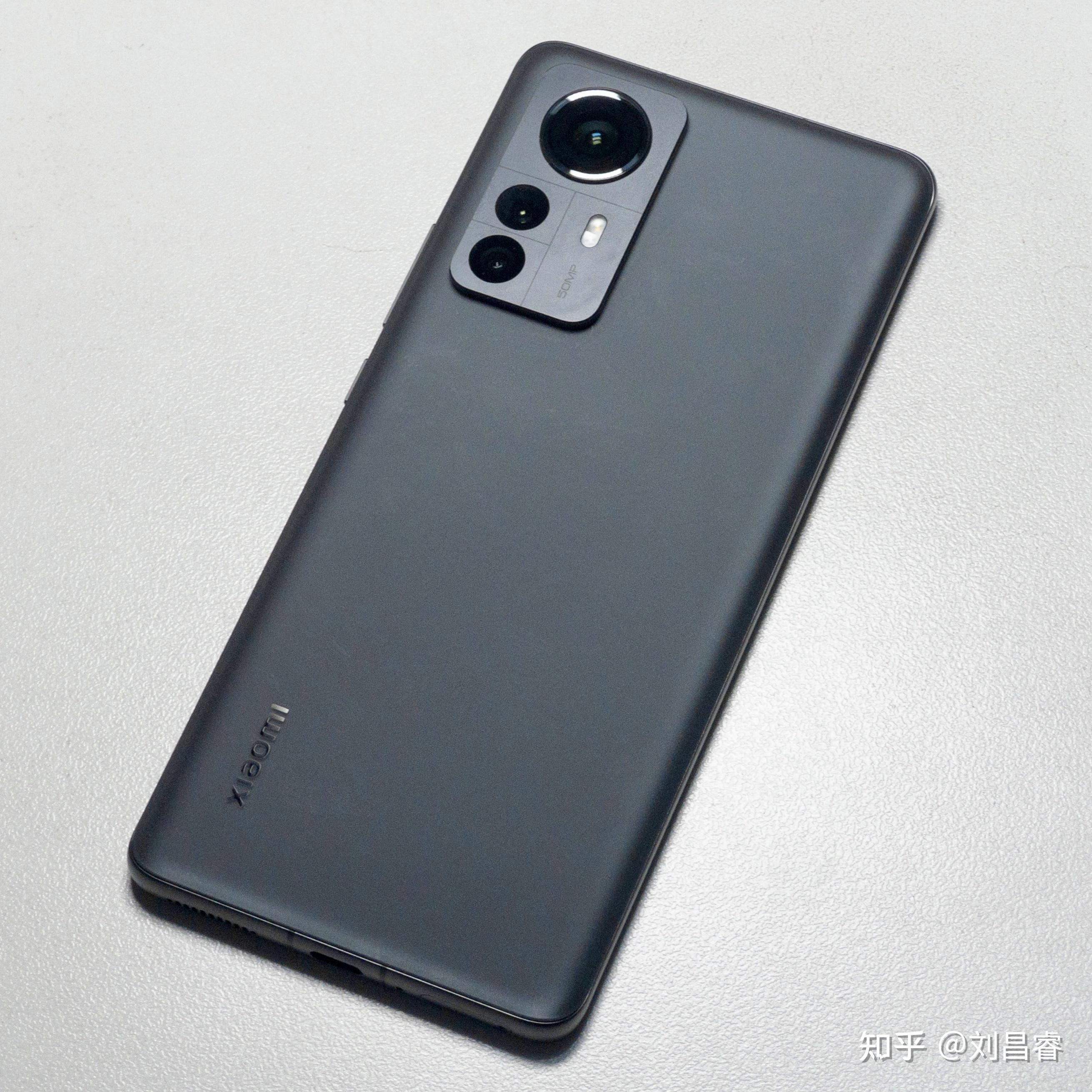 小米 12 Pro 万字深度测评 —— 是更稳了，但还是那个小米吗？ - 知乎
