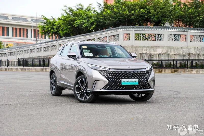 老选手焕新颜？试驾全新荣威eRX5 - 知乎