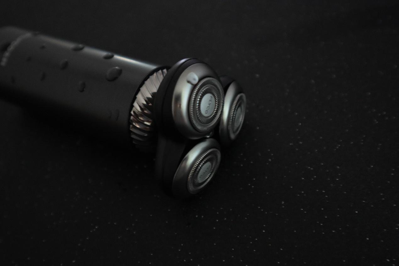 飞科FS968智能感应剃须刀深度评测：告别传统，重新定义剃须方式 - 知乎