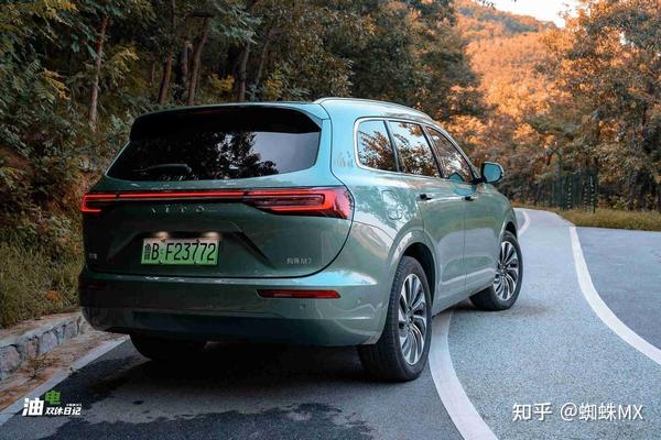 「图说」问界M7：入门即是高配，零重力座椅非嘘头，7.8s两驱版更合适 - 知乎