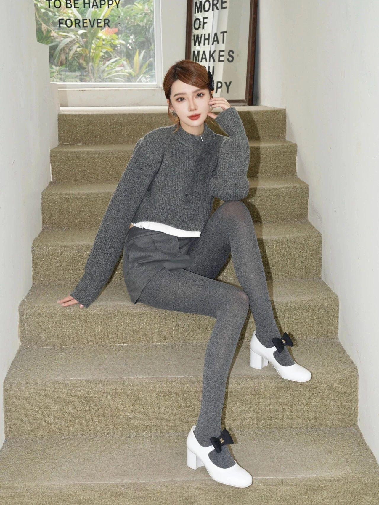 灰丝+灰色活力套装的时尚之旅 格蕾丝灰丝丨167cm 47kg服饰搭配 - 知乎