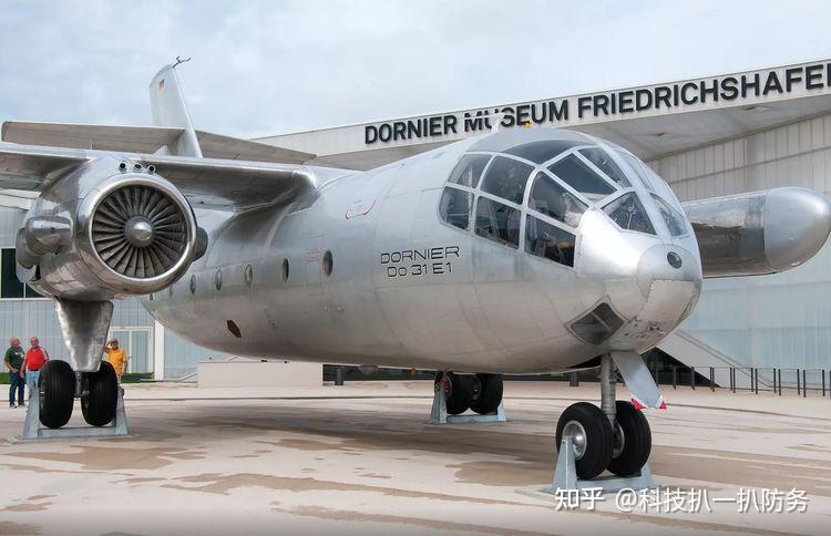德国Do31型运输机，配置10台发动机，满足垂直起降作战需求！ - 知乎