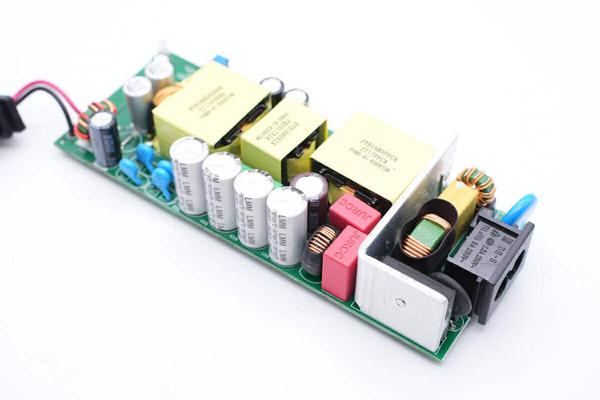 内置泰高技术氮化镓功率芯片，富源电168W充电器解析 - 知乎