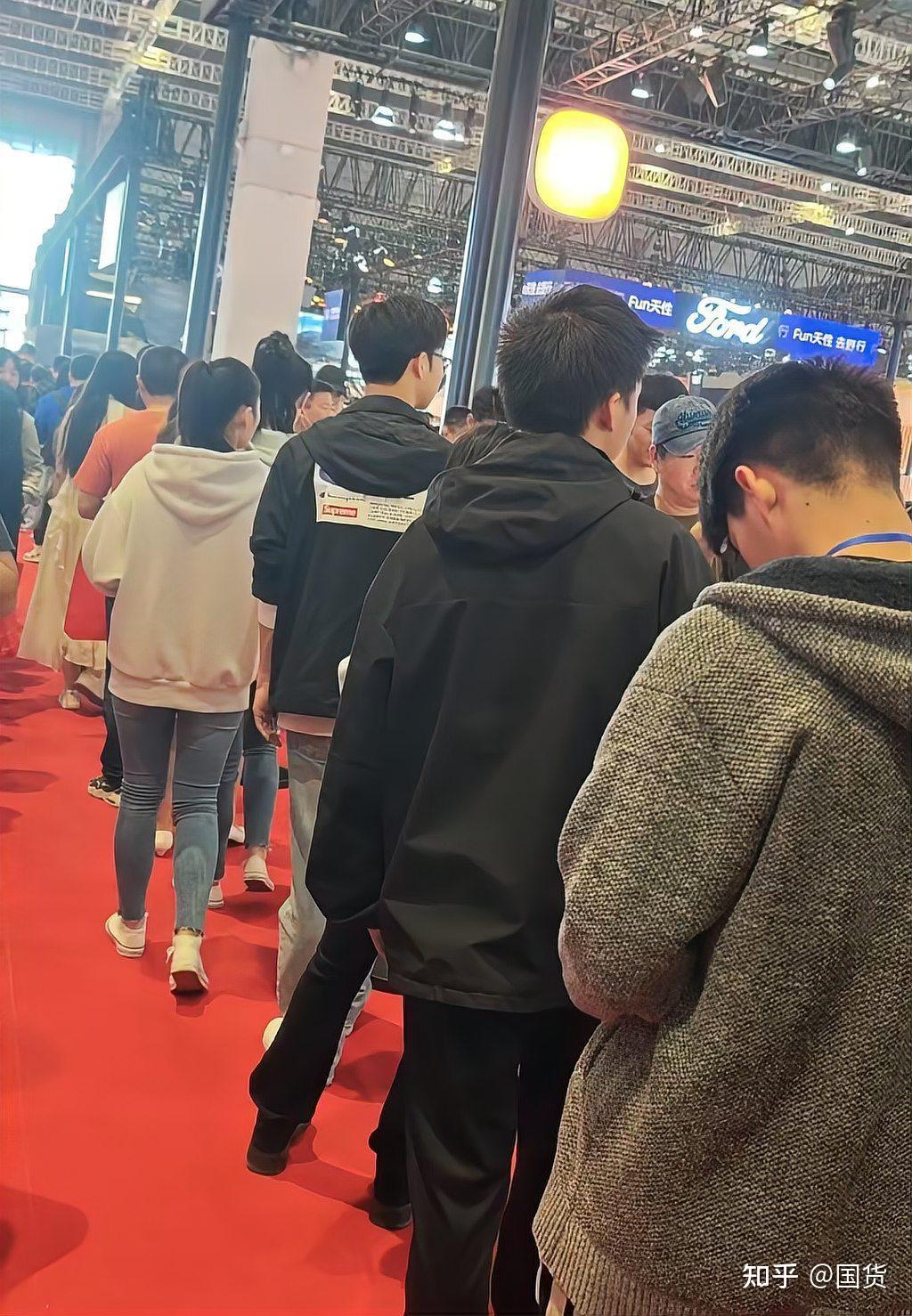 雷军缺席上海车展引猜测,小米回应:时间冲突 造车计划稳步推进 知乎