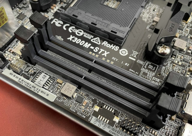 主机开箱：ASRock DeskMini X300 ~ 全新AMD 专用迷你主机简单 - 知乎