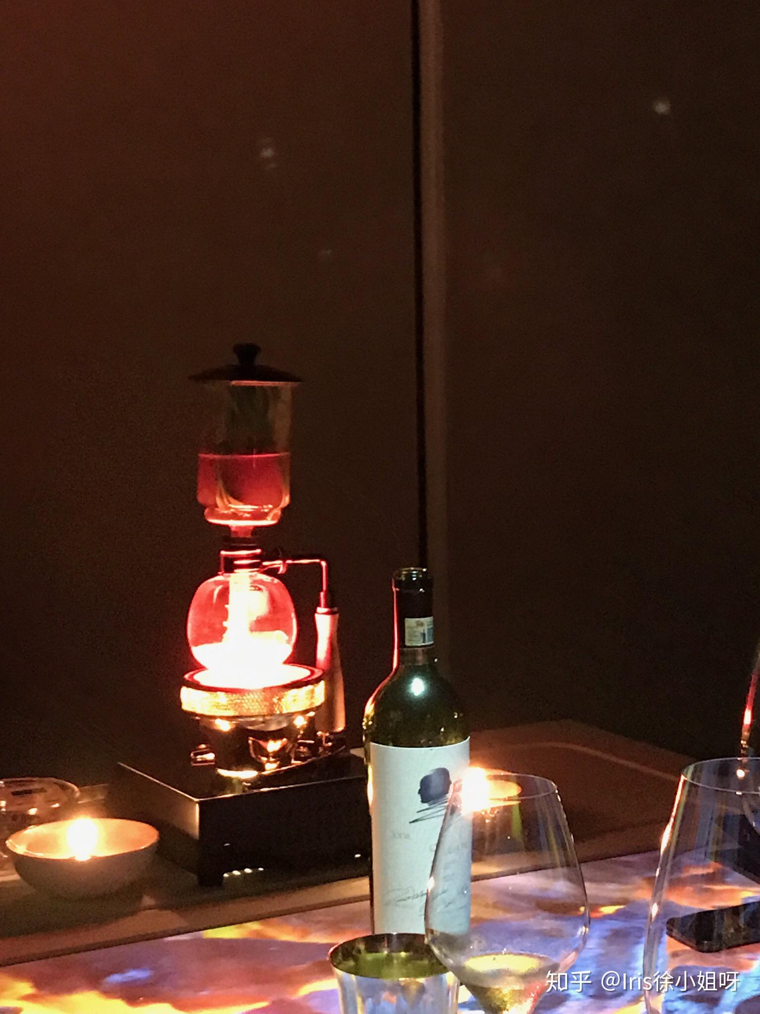 上海紫外线餐厅（Ultraviolet by Paul Pairet）是一个怎样的餐厅，就餐体验如何？ - 知乎