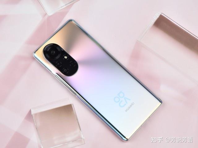 华为 nova8 Pro 从 3999 元跌至 2799 元，其性价比怎么样？