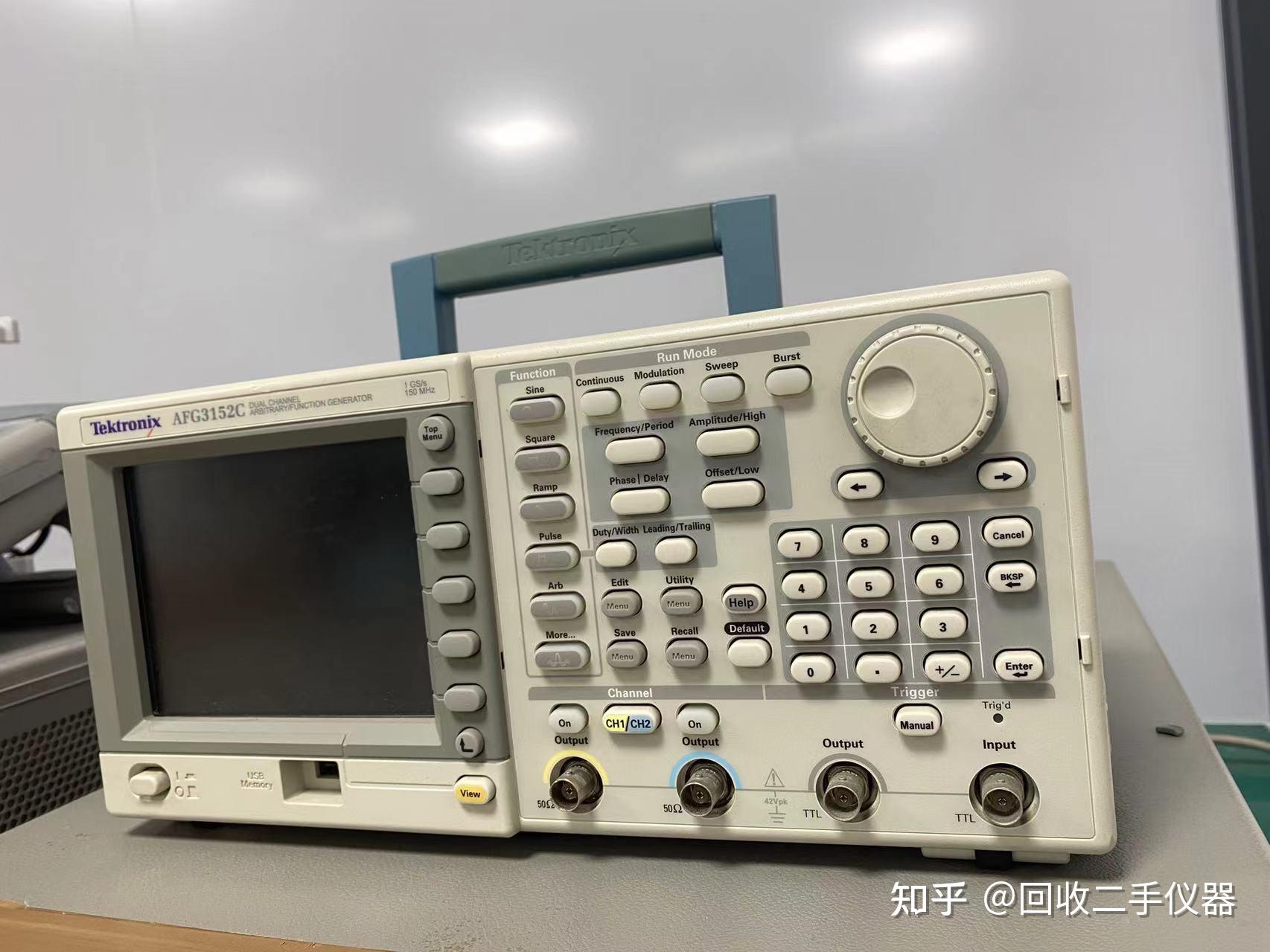 泰克函数信号/波形发生器AFG3152C：多项功能、简单易用 - 知乎