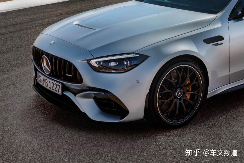 新奔驰AMG C63官图来袭，搭2.0T引擎+电动机，可选20英寸锻造轮毂 - 知乎