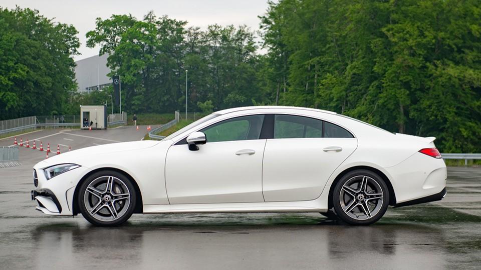 奥迪A7L：和进口CLS抢销量，就靠3.0T V6？ - 知乎